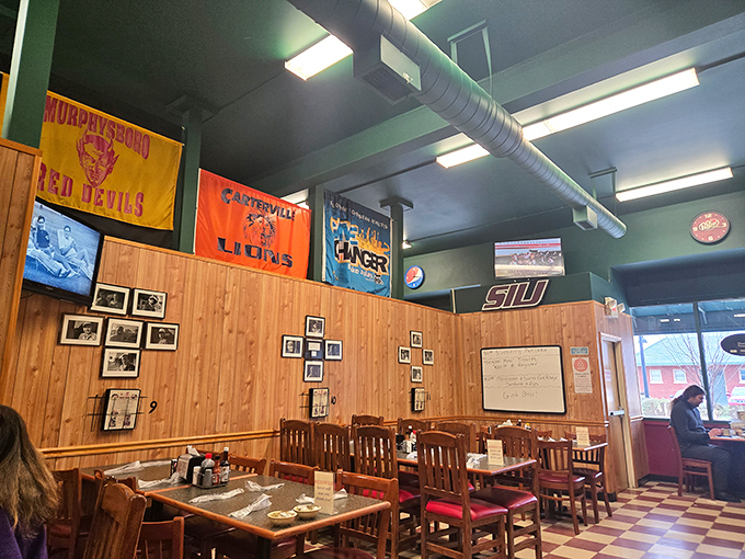 High school pennants and SIU memorabilia line the walls, telling the story of a restaurant deeply woven into the fabric of the community. Comfort food with a side of local pride.