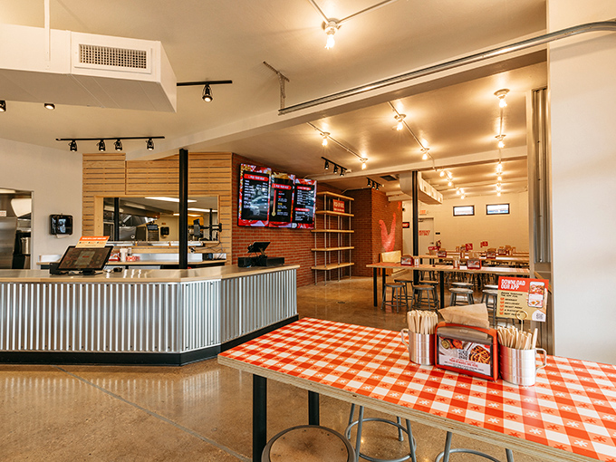 Industrial-chic meets down-home comfort in this thoughtfully designed space. The checkered tablecloths promise no pretension&mdash;just serious chicken business ahead.