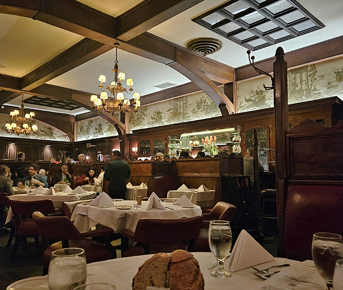 Step inside and time travel to old Hollywood &ndash; red leather booths, dark wood paneling, and chandeliers create an atmosphere where Bogart would feel right at home.