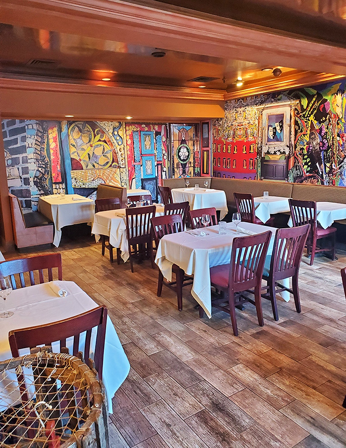 Art gallery meets fine dining &ndash; the colorful murals transform a simple meal into a feast for all senses.