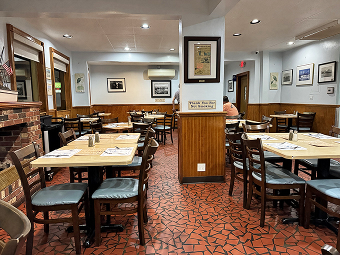 Wood paneling and worn tiles create the perfect backdrop for seafood nirvana – fancy need not apply.