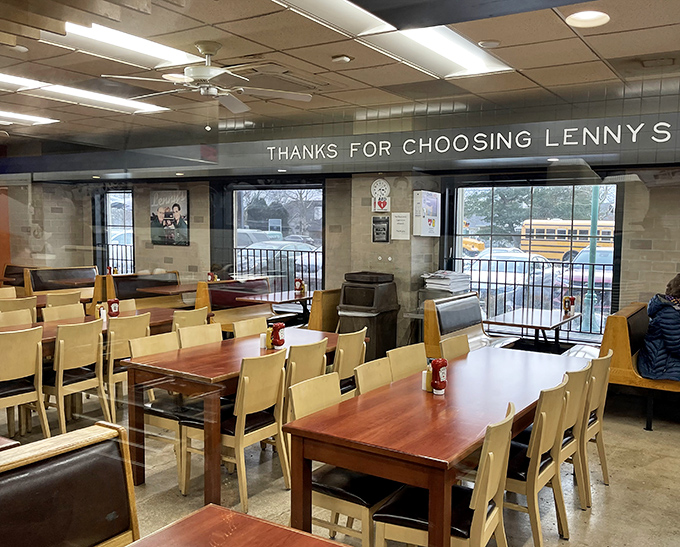 "Thanks for choosing Lennys" isn't just a sign on the wall&mdash;it's the unspoken promise of comfort food that awaits every diner.