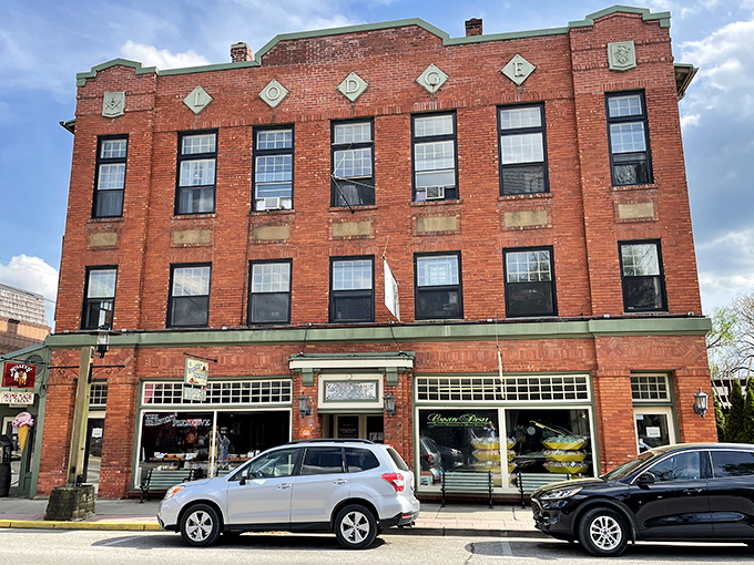 This stately Masonic Lodge stands as a testament to Nashville's rich history and architectural character.