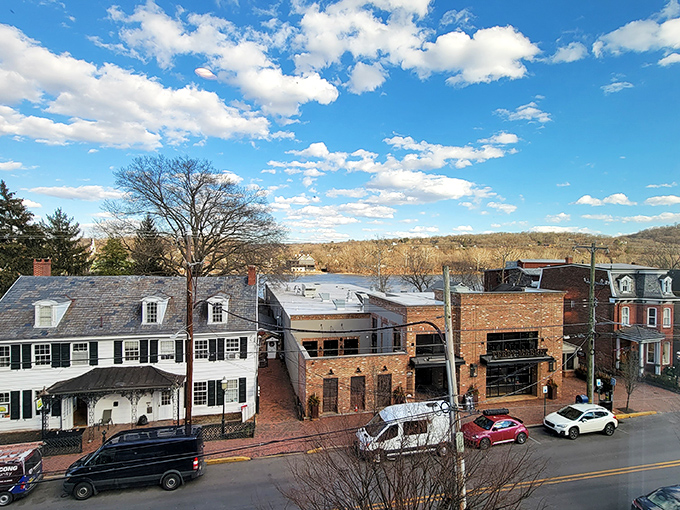 Autumn paints New Hope in golden hues, transforming this riverside town into a scene worthy of a Rockwell painting.