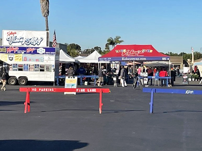 Morning in bargain paradise. Early birds catch more than worms here—they snag the best deals before the San Diego sun climbs high in the sky.