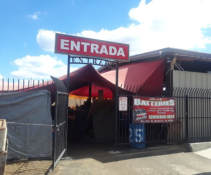 "ENTRADA" &ndash; Spanish for "entrance" or in treasure hunter speak: "Your adventure begins here!"