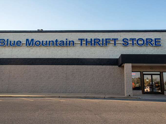 Standing tall in Lebanon, this thrift mecca doesn't need flashy architecture&mdash;it lets the deals inside do all the talking. Like a good poker player, it keeps its best cards hidden.