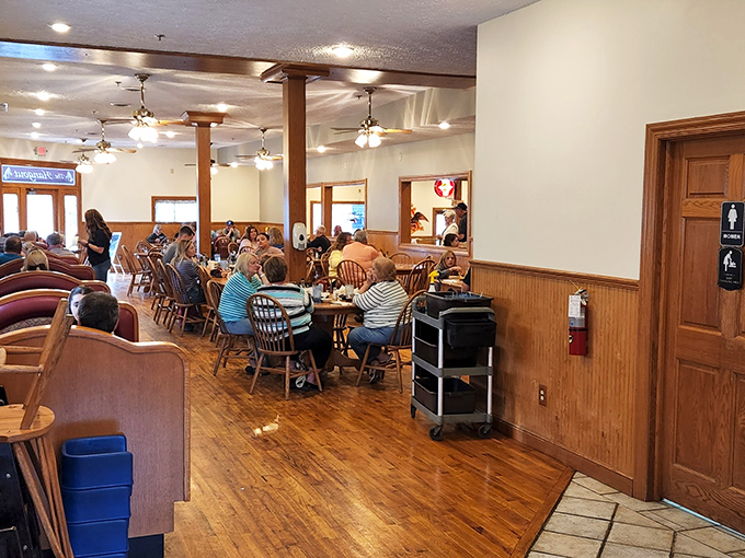 Inside, wooden floors and simple furnishings create the perfect small-town atmosphere. No designer needed when authenticity comes this naturally.