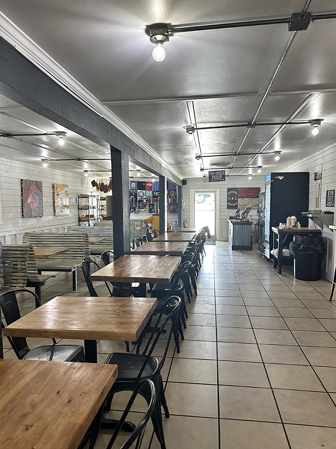 Simple wooden tables and metal chairs say, "We're serious about food, not furniture." This dining room lets the barbecue do the talking.