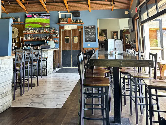 Blue walls, wooden tables, and that unmistakable buzz of happy diners &ndash; this is where burger dreams materialize in Springfield.