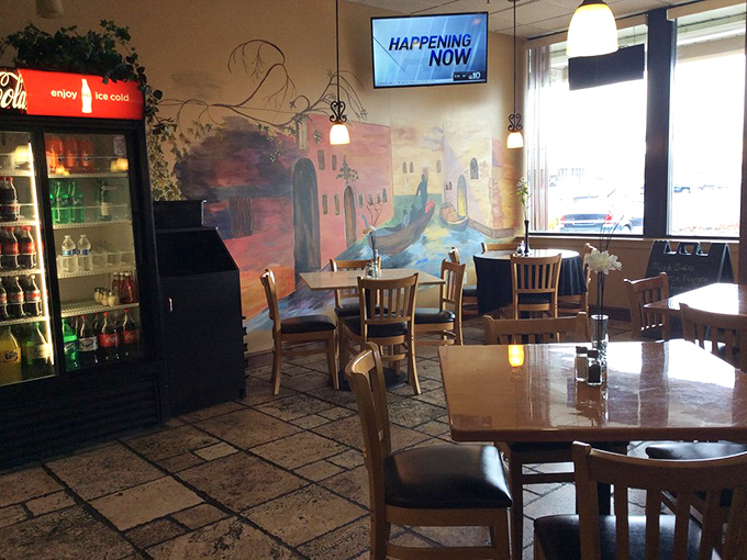 Venice comes to Pennsylvania through this charming mural, where gondolas and Italian vistas transport diners while they await their perfect pies.