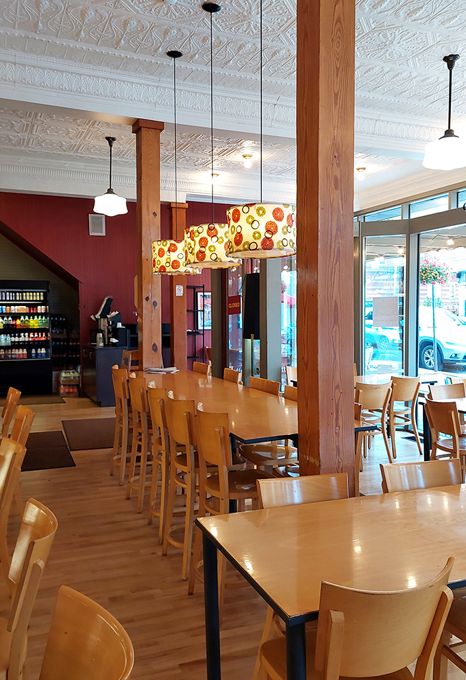 Warm wooden accents and ornate tin ceilings create an atmosphere that's both elegant and comfortably worn-in&mdash;the perfect setting for carb-induced euphoria.