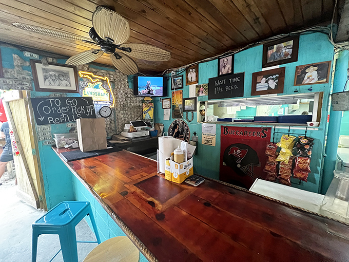 This cozy counter with beachy d&eacute;cor and friendly vibes is the perfect spot to grab a bite and feel right at home.