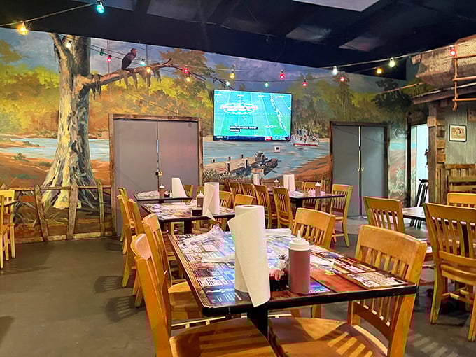 Step inside to find yourself surrounded by Ozark fishing murals that tell the story of your meal's journey from lake to plate.