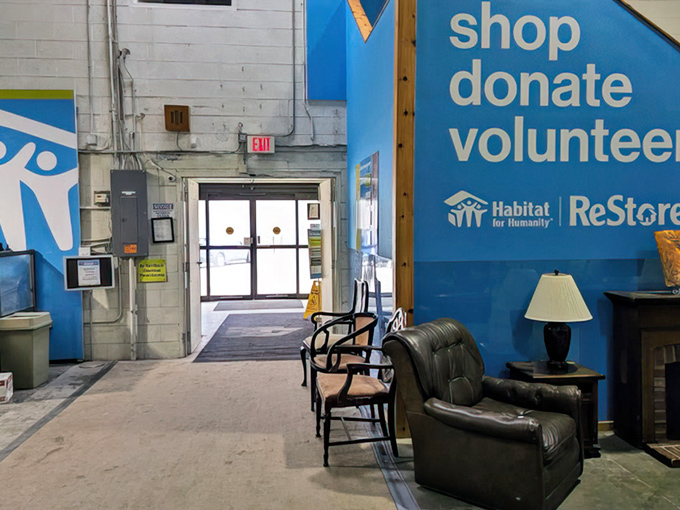 Step inside and the adventure begins. That blue wall isn't just decoration&mdash;it's practically shouting "bargains this way!" to thrift-loving souls.