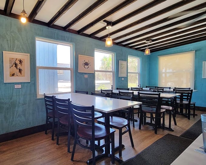 Aqua walls, sea-inspired artwork, and exposed beams create the perfect backdrop for seafood magic. Like dining in a stylish underwater grotto, minus the wetsuit.