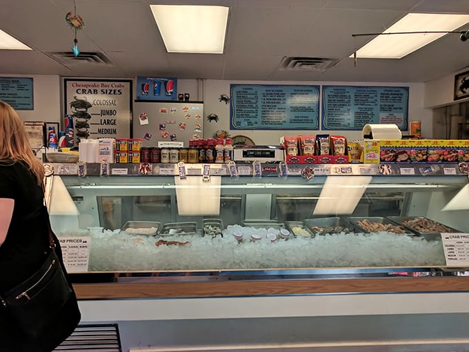 No fancy facade needed when what's inside is this good. Linton's understands the first rule of seafood: freshness trumps frills every time.