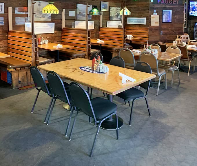 Those yellow lamps cast the kind of light that makes everyone look well-rested, even at 6 AM.