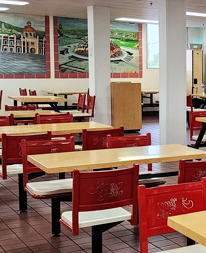 Simple wooden tables and chairs await hungry patrons. No fancy frills here&mdash;just a comfortable spot to experience some of Ohio's finest comfort food.