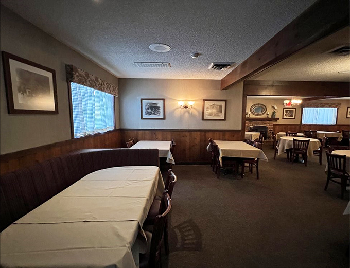 Simple elegance defines the dining room, where white tablecloths await the magic that happens when oak-fire meets prime beef.
