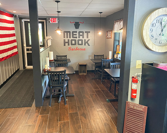 Inside, simplicity reigns supreme. No distractions from the main event&mdash;just you, those wooden tables, and the anticipation of smoky perfection.