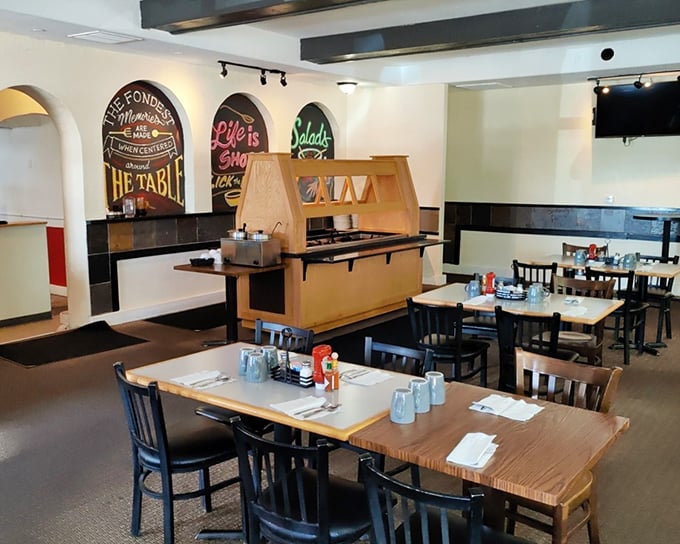 Inside, the nostalgic diner atmosphere welcomes you with colorful signs promising good things to come. The fondest memories are indeed made at these tables.