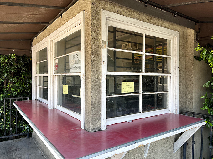 This humble order window has witnessed more food epiphanies than most Michelin-starred restaurants. Simplicity at its finest.