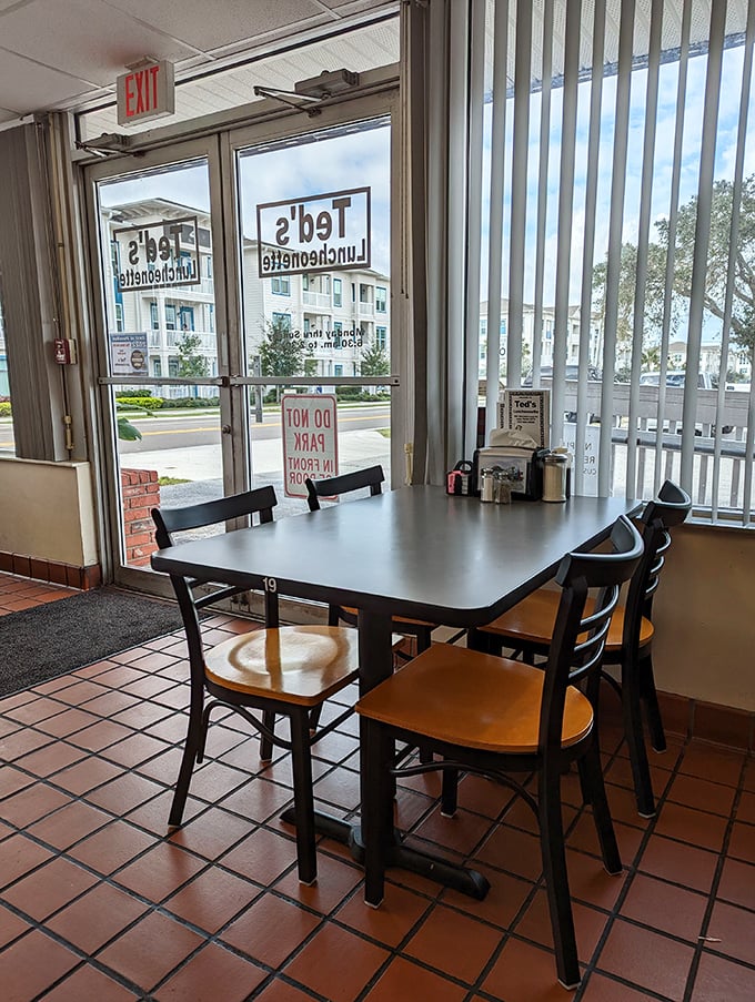 Window seats at Ted's offer prime people-watching real estate while you contemplate life's important questions, like "pancakes or waffles?"