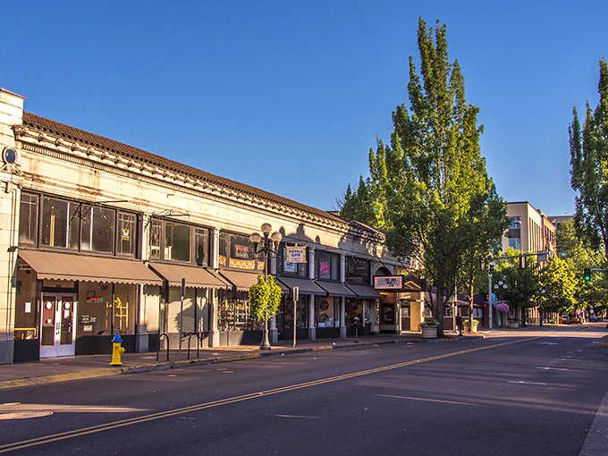 Cue the Sinatra — this street's got the soul of a diner jukebox and the charm of Sunday morning.