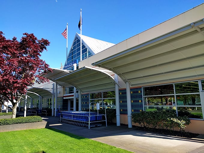 Goodwill's architectural flair makes this Portland location stand out. Who knew secondhand shopping could come with such first-rate curb appeal?