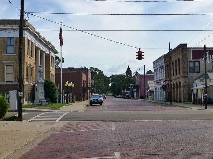 Jefferson's brick-paved streets tell stories with every step&mdash;like a history book you can walk on without getting paper cuts.