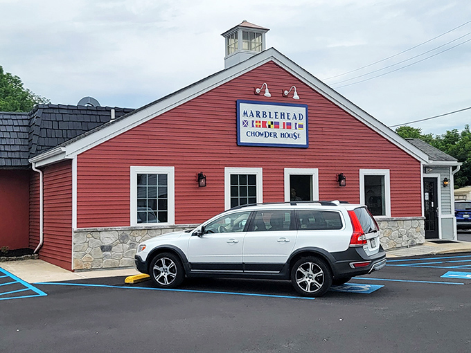 Marblehead Chowder House's bright red barn-like building stands out like a lighthouse for the seafood-starved in landlocked Pennsylvania.