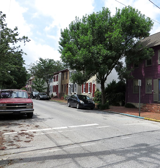 New Castle's historic homes have stories to tell &ndash; if these brick walls could talk, they'd share centuries of American history.