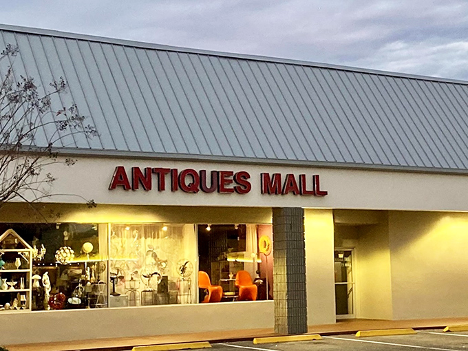 Orange Tree Antiques Mall doesn't just sell the past &ndash; it displays it with the reverence of a museum and the prices of, well, not a museum.