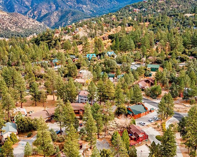 Where homes play hide-and-seek with pine trees! Pine Mountain Club's aerial view is retirement eye candy.