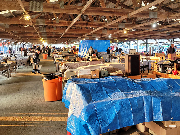 Step into a bargain hunter's paradise! Renninger's rustic wooden beams shelter tables piled high with treasures waiting to be discovered.