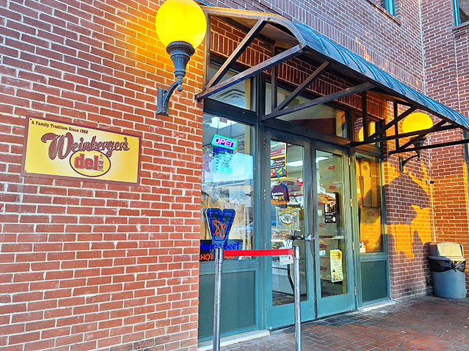 Those yellow globe lights outside Weinberger's aren't just for show&mdash;they're beacons guiding hungry souls to sandwich paradise.