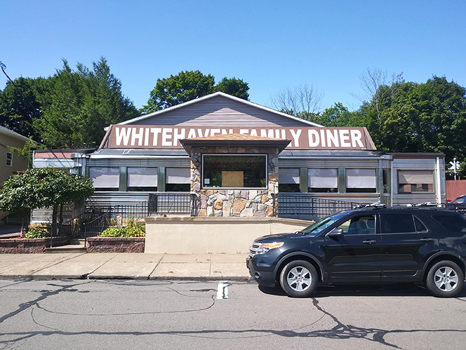 Small-town America, served sunny-side up! White Haven's diner stands proud like a culinary lighthouse for hungry travelers.