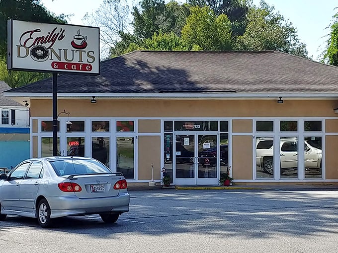 The sign says it all &ndash; donuts and caf&eacute; &ndash; a morning one-two punch that'll knock out your hunger and caffeine needs simultaneously.