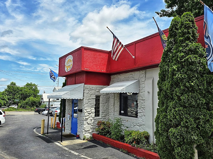 This unassuming white stone building houses burger treasures that would make George Washington proud to cross the Delaware.
