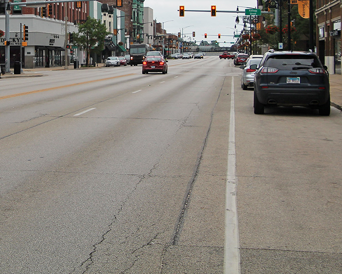 Downtown Galesburg offers that perfect blend of yesterday's architecture with today's small businesses. Like stepping into a Norman Rockwell painting with WiFi. 