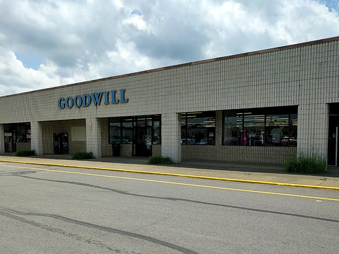 Clean lines and organized spaces make this Goodwill location a thrifter's dream rather than a jumbled nightmare.