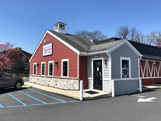 New England charm without the six-hour drive! Marblehead's classic red siding promises coastal comfort food in the heart of PA.