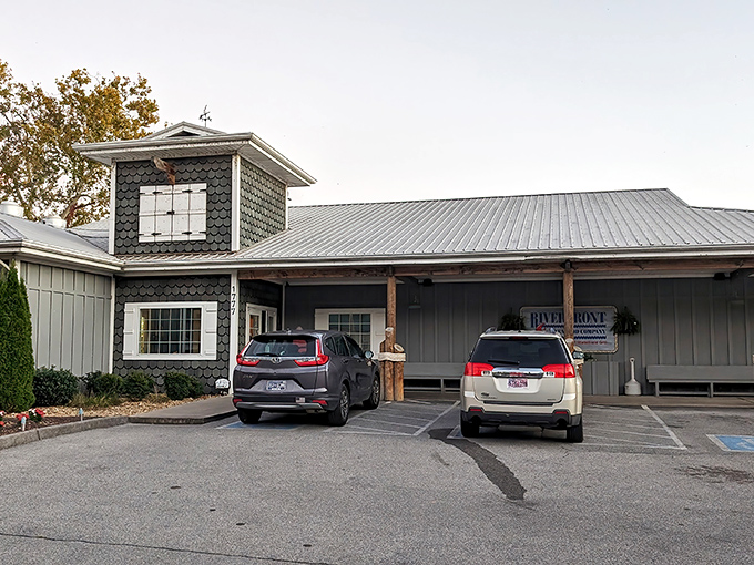 Like finding a pearl in an oyster, this modest building houses some of Tennessee's most spectacular seafood surprises.