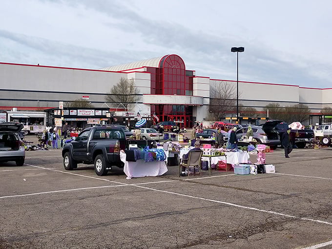 Sunshine and shopping&mdash;the perfect combo at Rossi's. Every step brings a new possibility for discovery.