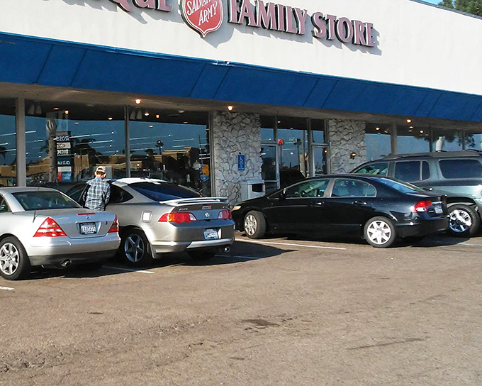 Parked and ready to shop! This San Diego thrift mecca has been turning one person's castoffs into another's gold mine.