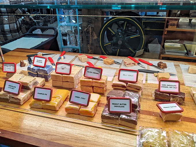 Fudge heaven! These handcrafted squares of happiness come in flavors from classic chocolate to adventurous pumpkin pie.