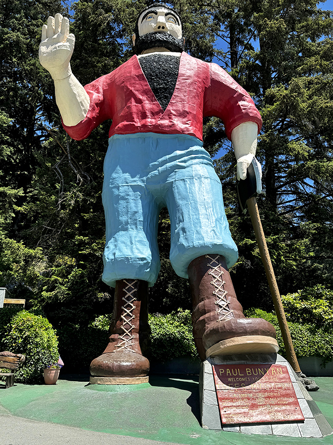 "Howdy, tiny humans!" Paul's enormous hand eternally waves to visitors, making even grown adults feel like they've shrunk in the wash.