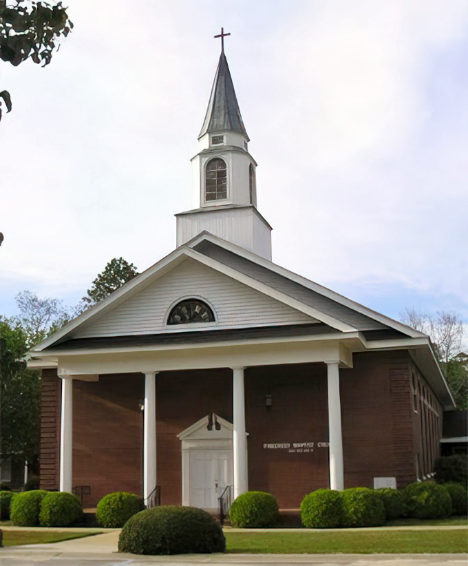 Pinecrest Baptist Church offers that classic Southern sanctuary silhouette&mdash;where Sunday best still means something and potluck reigns supreme.