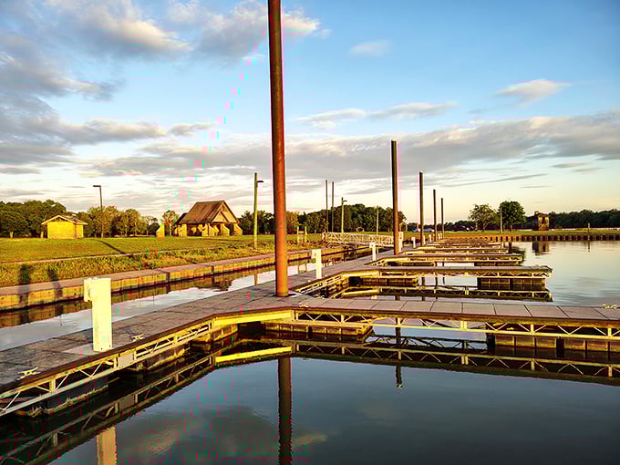 Golden hour transforms these humble boat docks into a postcard-perfect scene. Even non-anglers might be tempted to rent a vessel just for the 'gram.